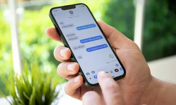 How To Monitor Text Messages On iPhone - Tech Journal